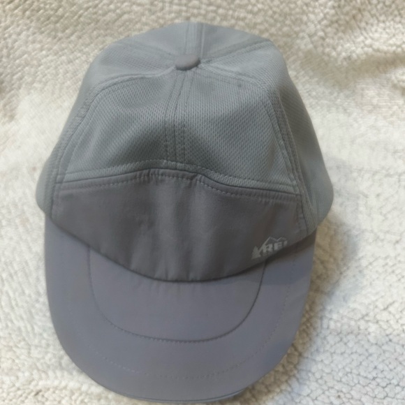 REI | Other | Rei Light Gray Outdoor Cap Unisex One Size Fits All ...
